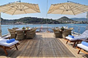 Yacht for sale: CHRISTINA O - Morley Yachts