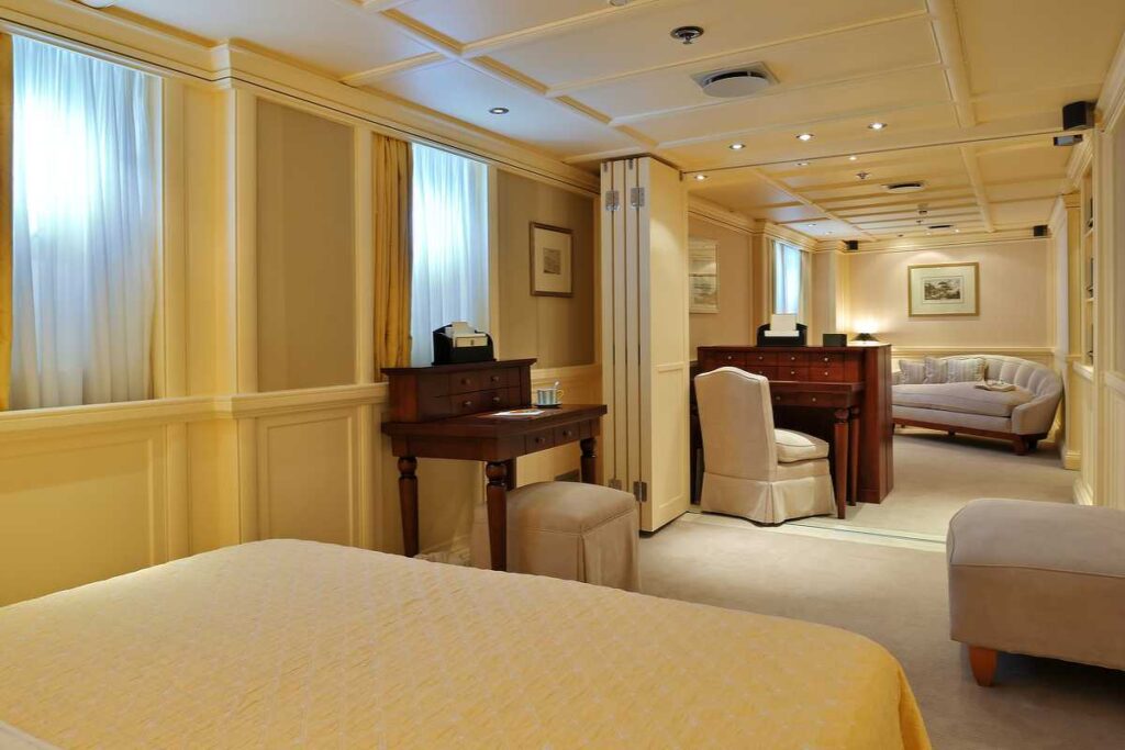 Yacht for sale: CHRISTINA O - Morley Yachts