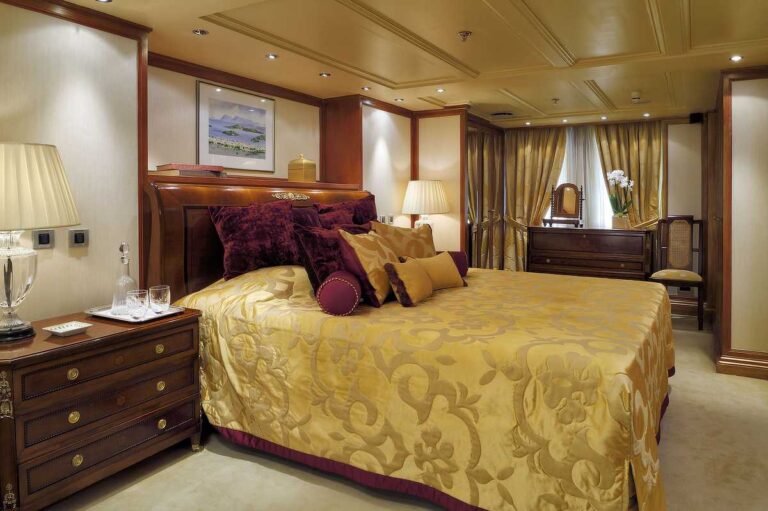 Yacht for sale: CHRISTINA O - Morley Yachts