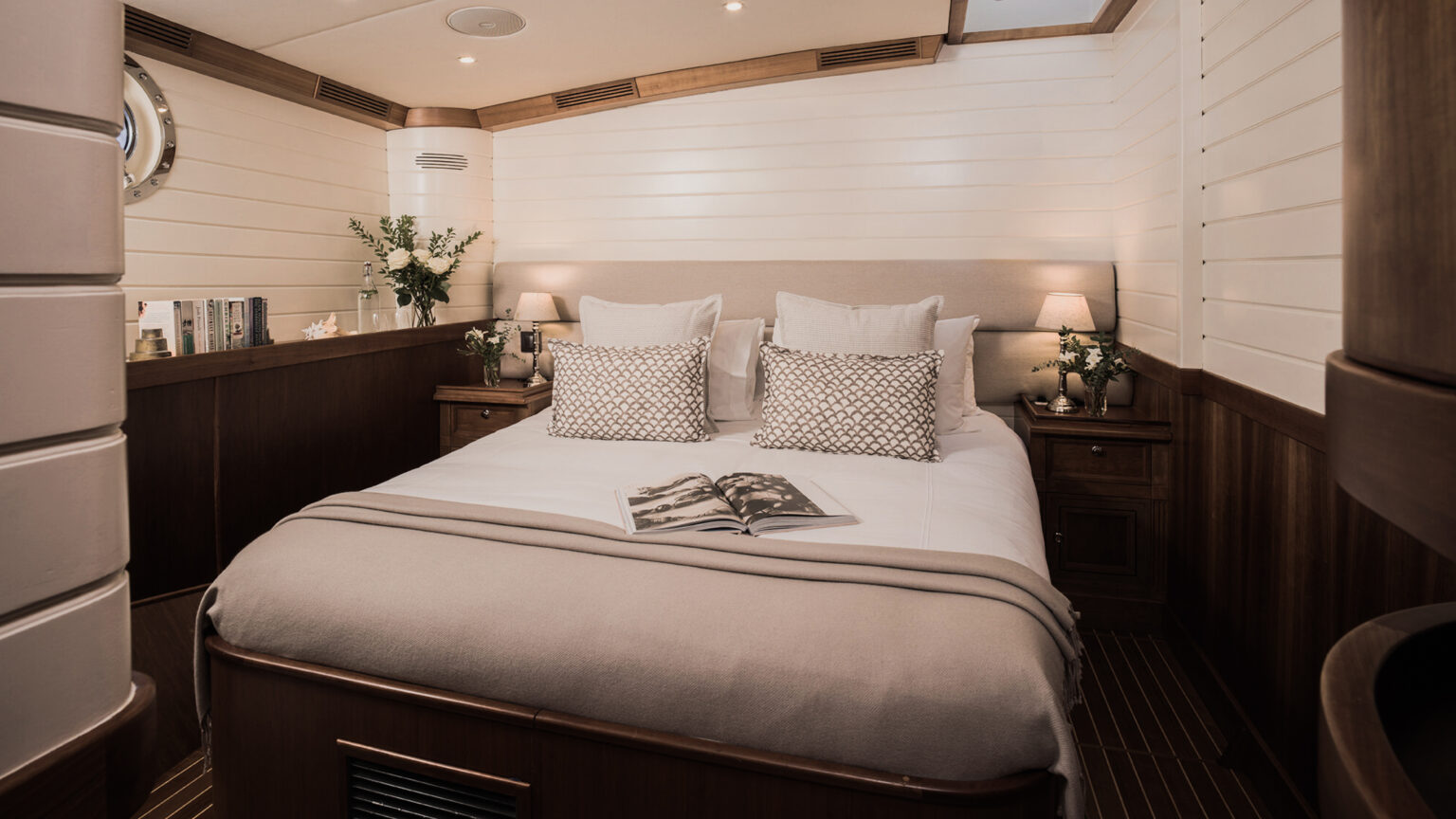Yacht for Charter: Alexa of London - Morley Yachts